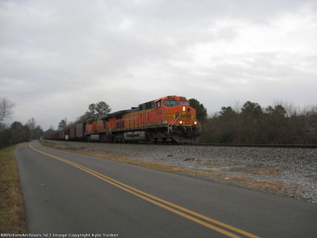 SB BNSF coal train